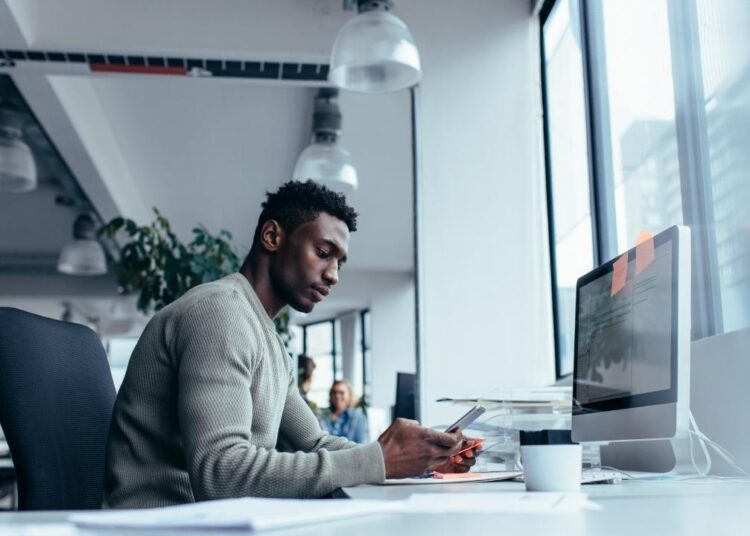 11 Tricks To Maximize Natural Light In The Workplace - Allwork.Space