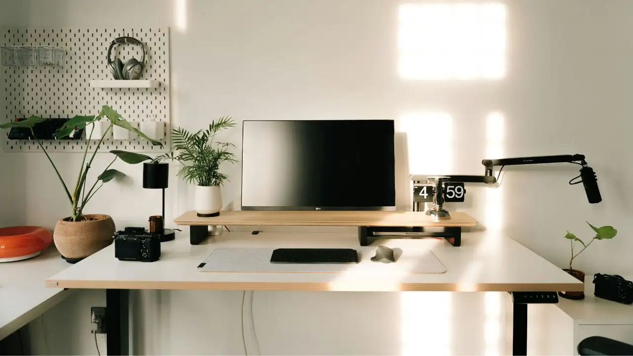 Workspace Group Names Charlie Green, Co-founder Of Fora, As New CEO